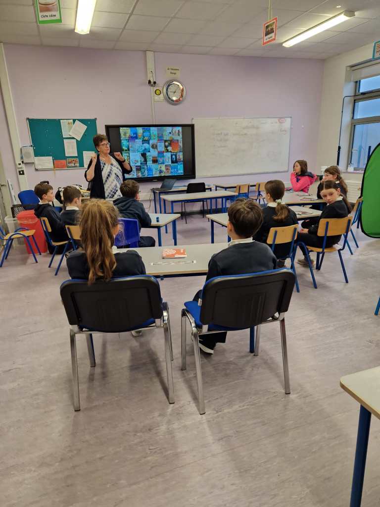 Ceardlann Scríbhneoireachta - Gaelscoil Riabhach